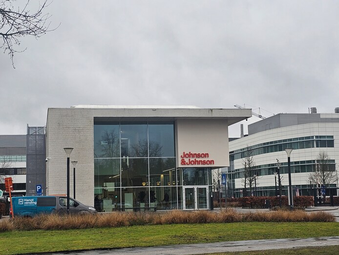Janssen Pharmaceutica in Beerse zet opnieuw mes in 20 jobs | Beerse ...