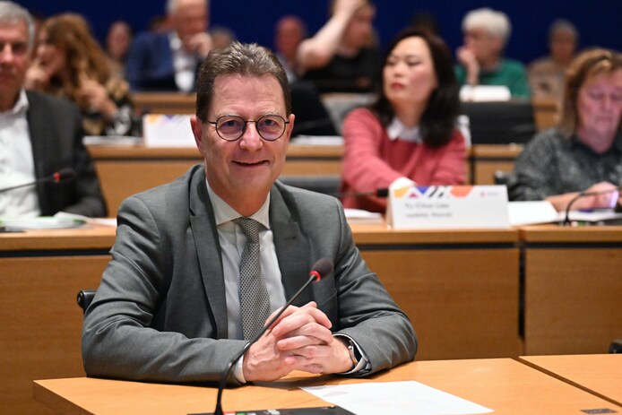 Met 750 handtekeningen op zak gaan protesterende buurtbewoners spreken ...