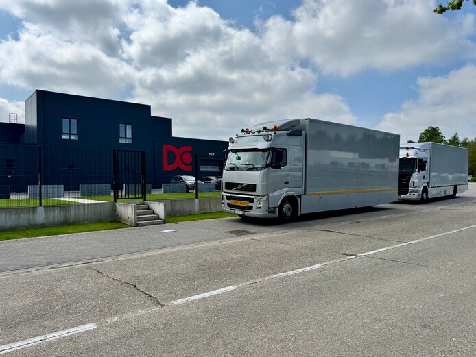 Vrachtwagens niet welkom op nieuwe parking op Schepersdijk in Westmalle ...