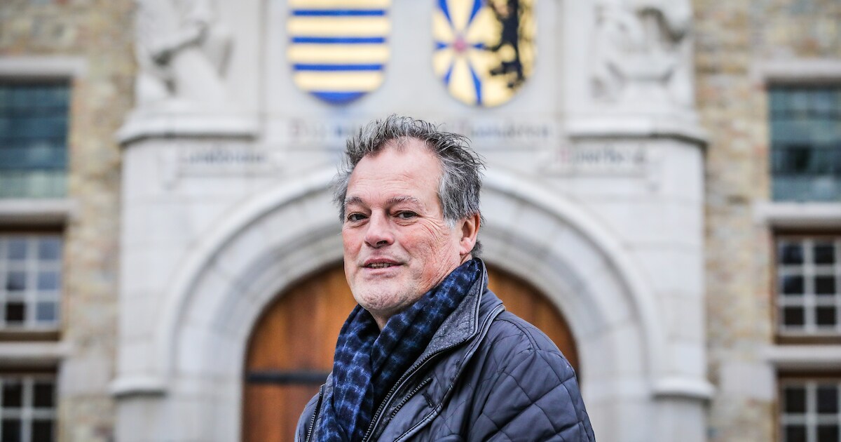 Schepen en huisarts Jan Van Acker (66) in coma na kwalijke val thuis ...