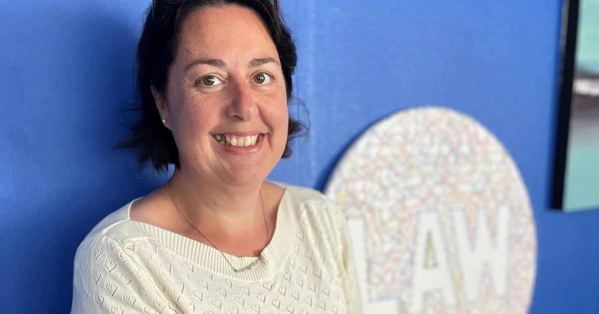 Sara (46) ruilt toga in voor carrière als auteur: “Na 22 jaar als ...