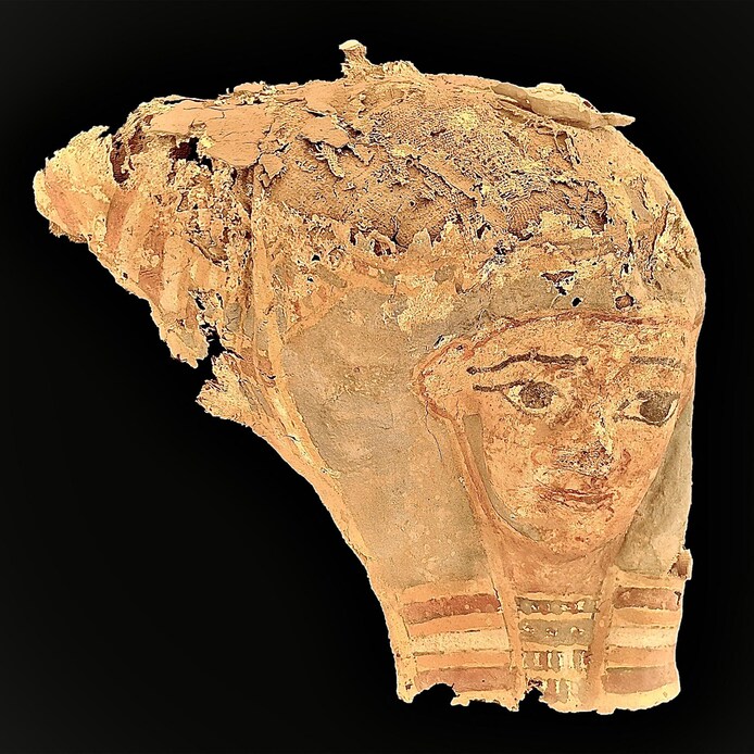 Archeologen ontdekken 33 tombes met mummieresten bij Aswan in Egypte ...