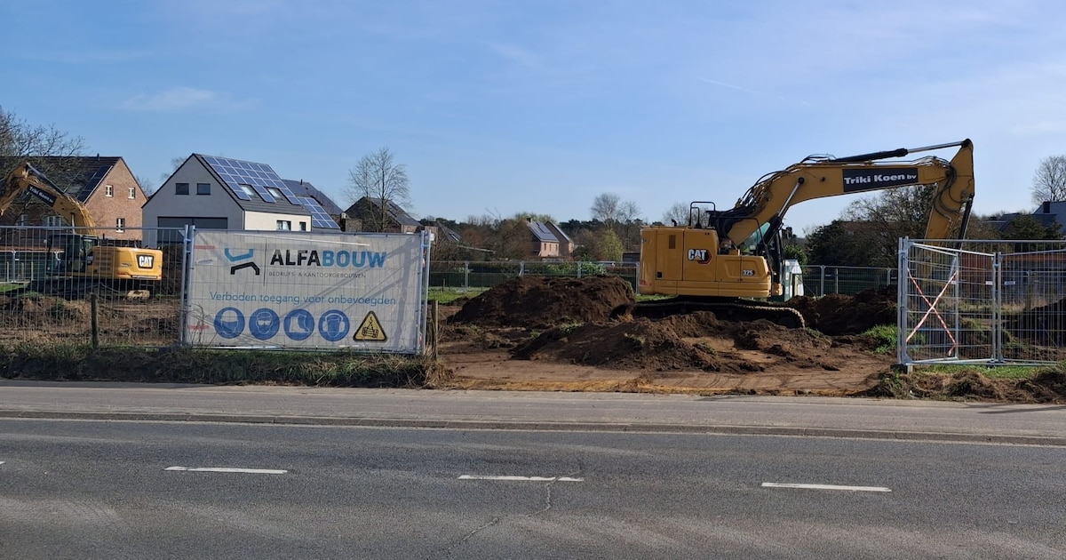 Bouwwerken nieuwe Okay supermarkt zijn van start gegaan | Ranst | HLN.be