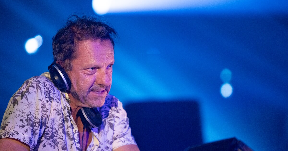 Rockster op Tomorrowland! Tom Barman draait plaatjes... en Amber Broos ...