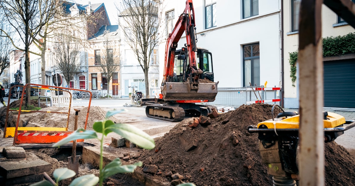 Vier illegale zwartwerkers aan de slag op bouwwerven | Regio | HLN.be