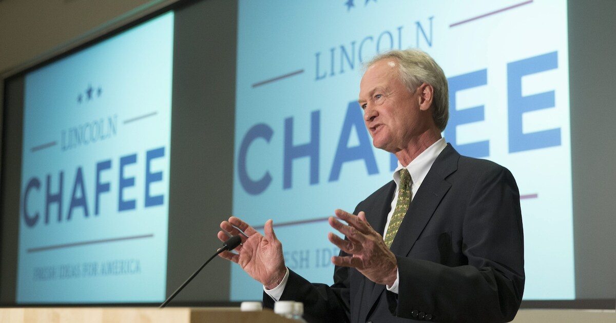 Ex-gouverneur Lincoln Chafee neemt het op tegen Clinton | Nieuws | HLN.be