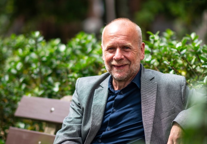 UAntwerpen-decaan Koen De Feyter (64) onverwacht overleden in zijn ...