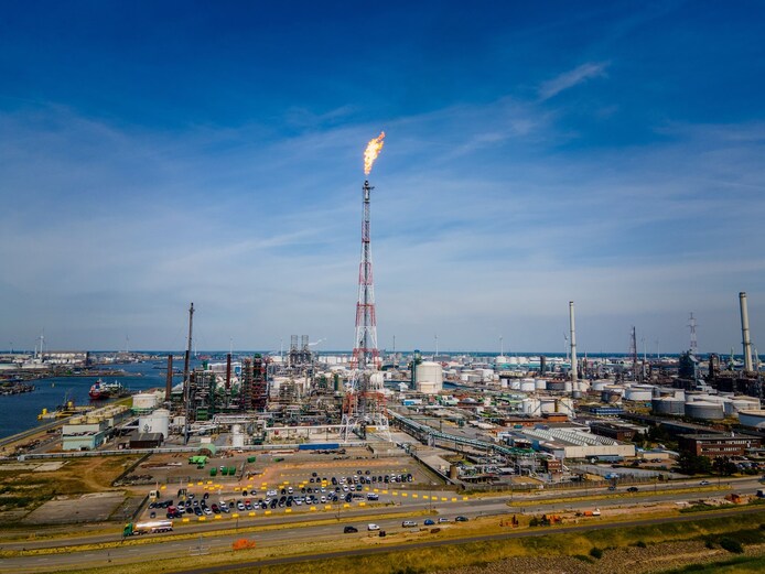 Verhoogde fakkelactiviteit bij Total tot woensdag 12 maart | Antwerpen ...