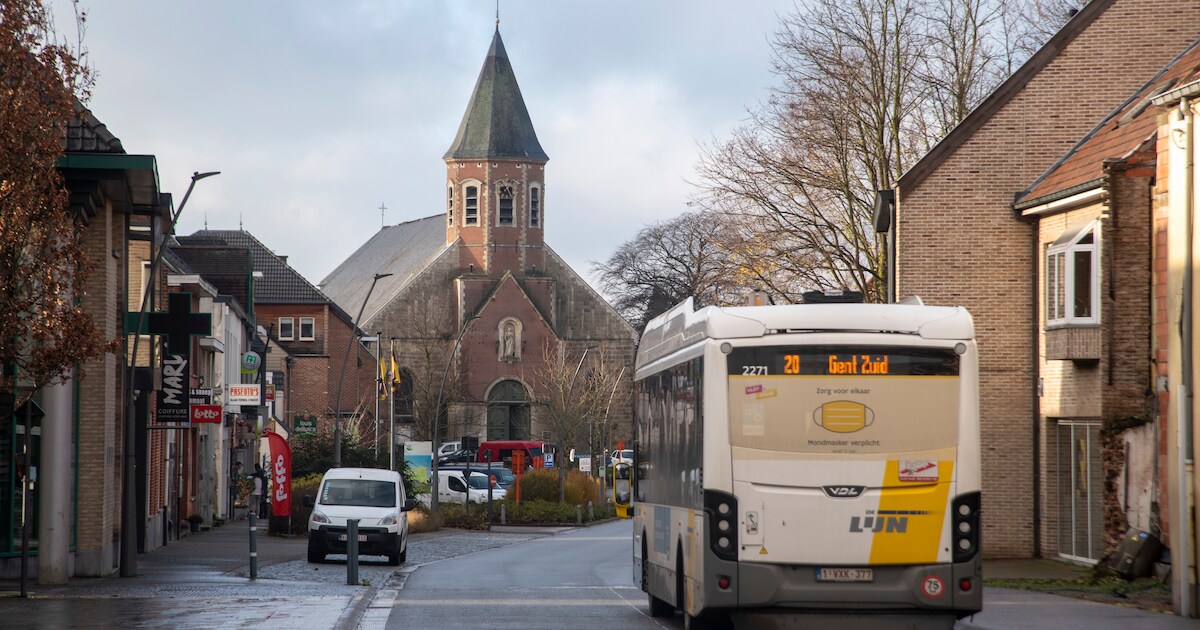 Vrouw krijgt acht dagen rijverbod nadat ze 62 per uur rijdt in zone 30 | Oosterzele | hln.be