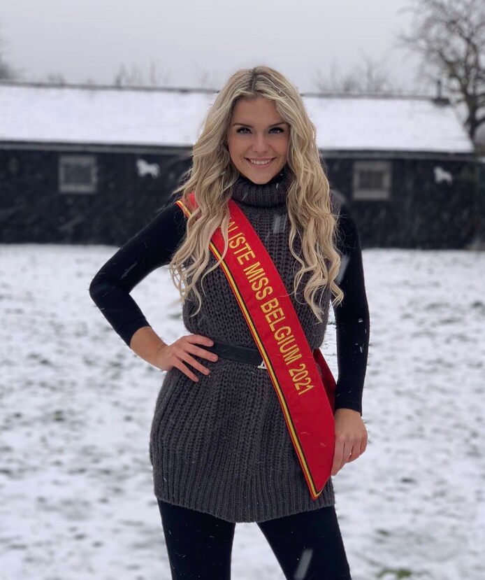 Lara (17) is dochter van voetballer Fangio Buyse, finaliste Miss ...