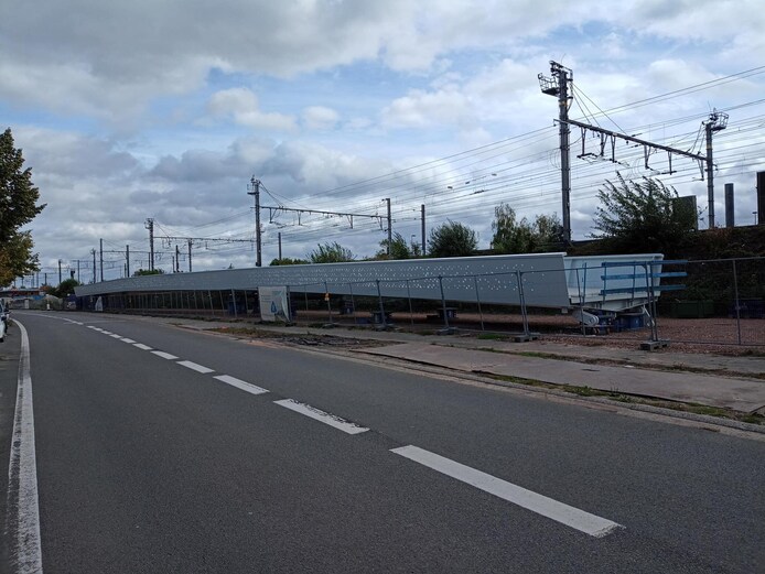 Nieuwe fietsbrug Vijfstraten wordt volgend weekend geplaatst | Sint-Niklaas | hln.be