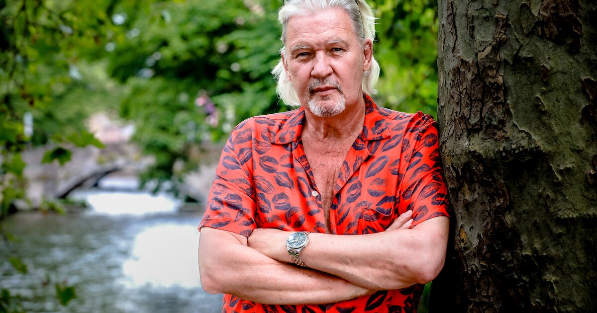 Waarom ‘Mister Eurovision’ Johnny Logan een zomer lang in Brugge ...