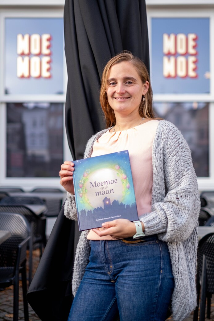 “Mama, je moet niet wenen. Moemoe is gewoon op de maan”: Zoontje levert ...