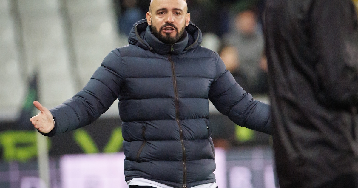Cercle Brugge ontslaat trainer Onur Cinel, opvolger moet er voor start ...