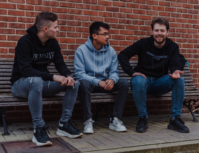 Marketingstudent Wouter Coenegrachts (21) runt zijn eigen kledinglijn ...