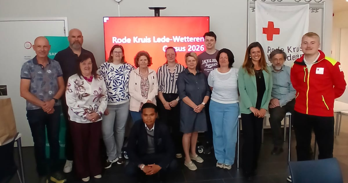 Rode Kruis Lede-Wetteren tevreden na eerste succesvolle EHBO-cursus in ...