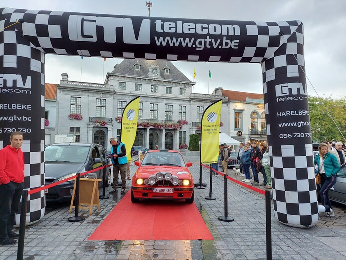 Westhoekrally voor oldtimers start en eindigt voor de zesde keer op de ...