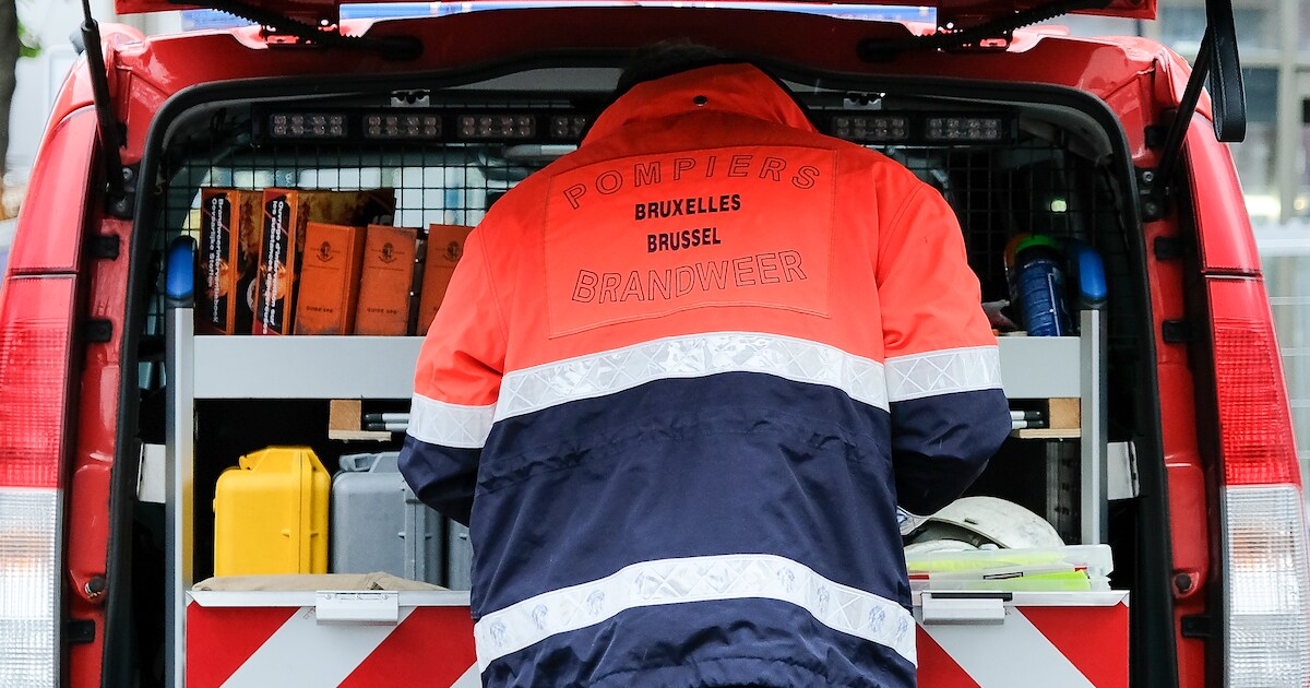 Brandweer haalt vrouw met zware CO-intoxicatie uit flat in Laken ...