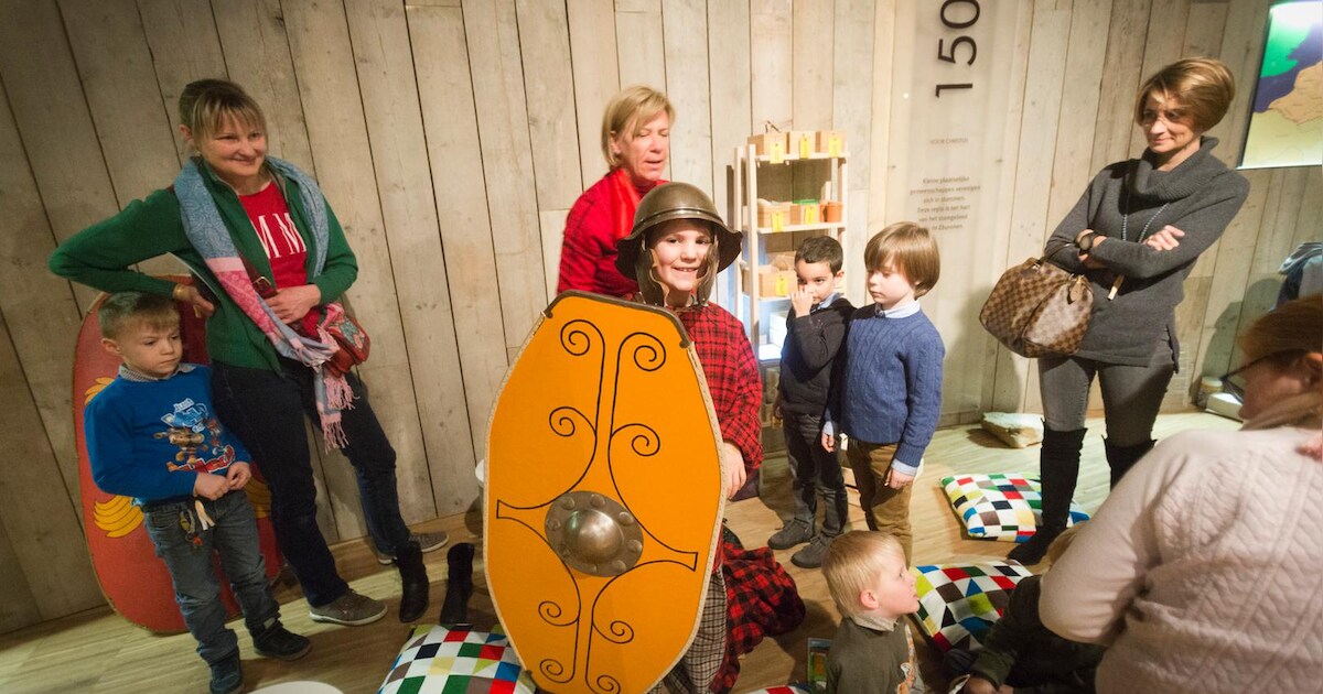 Supergidsen brengen kinderen naar oertijd en Romeinen | Tongeren | HLN.be