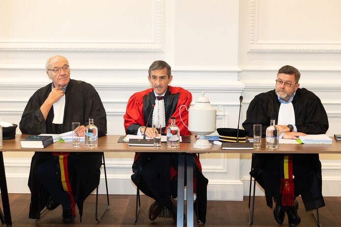 Zussen van Hilal (34) krijgen 28.700 euro schadevergoeding na ...