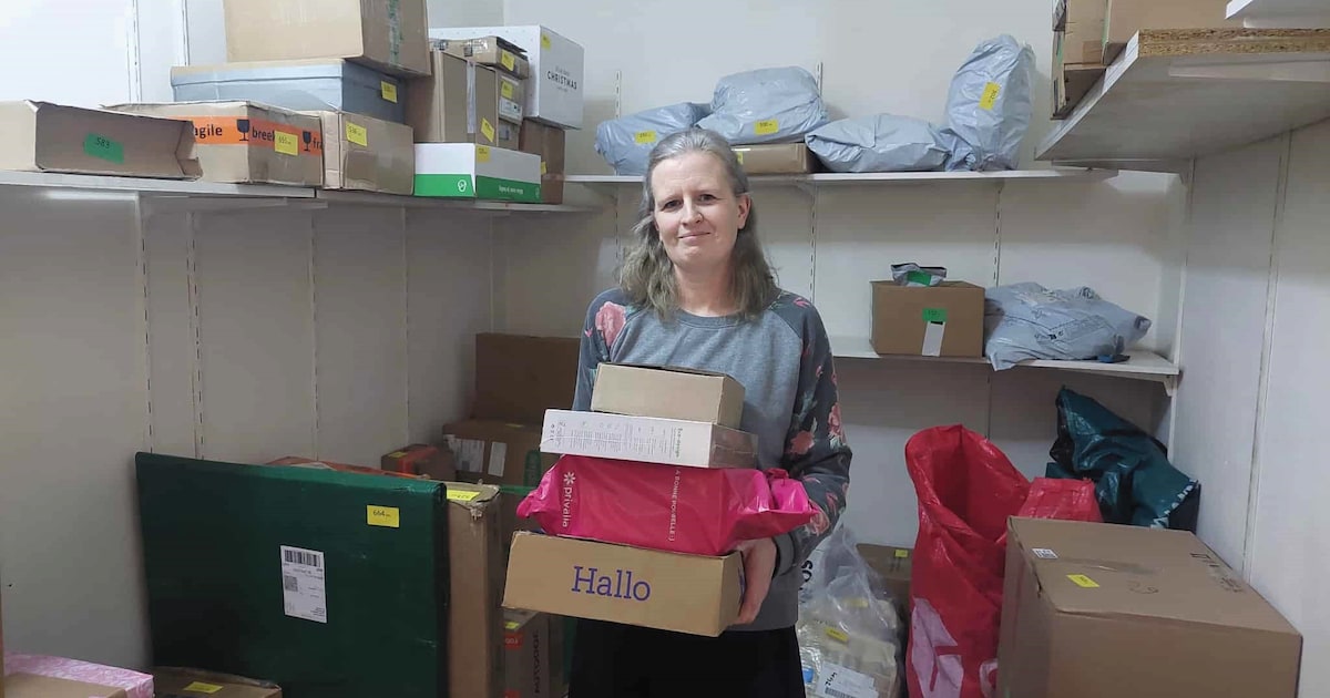 Melissa (40) runt het drukste postpunt van Roeselare en offerde ...