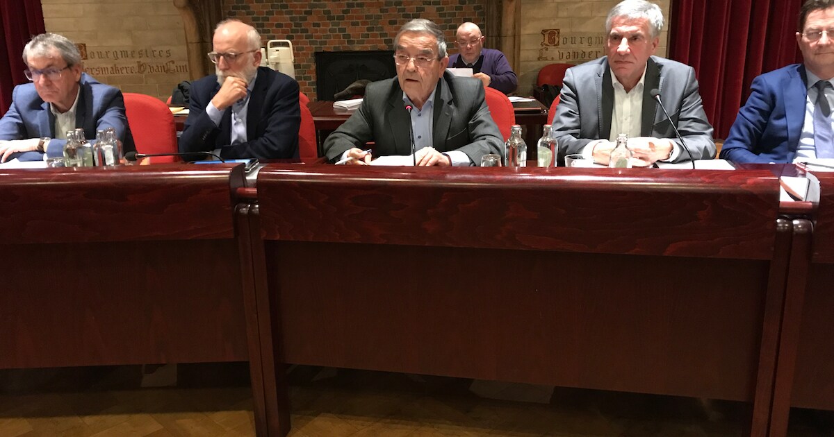 Louis Tobback neemt afscheid (met humor) | Regio | HLN.be
