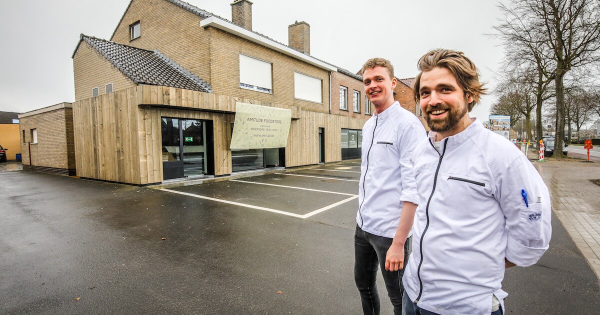 Jonge chefs openen foodstore Amitude waar vroeger slagerij Sanders was: “Onze focus ligt op vers ...