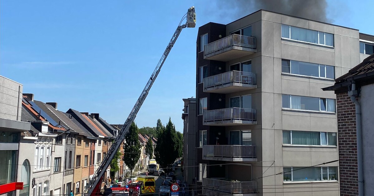 Brand in appartementsgebouw in Ledeberg: politie sluit straat af ...