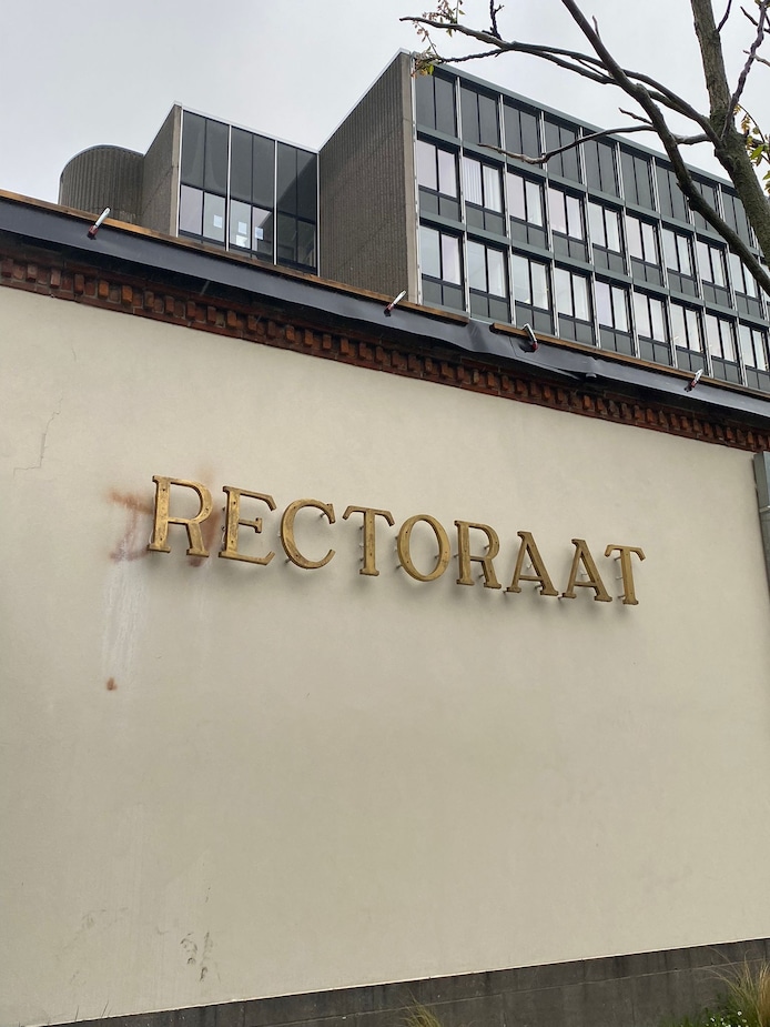 Rectoraat UGent kort omgedoopt naar ‘dictoraat’ | Gent | hln.be