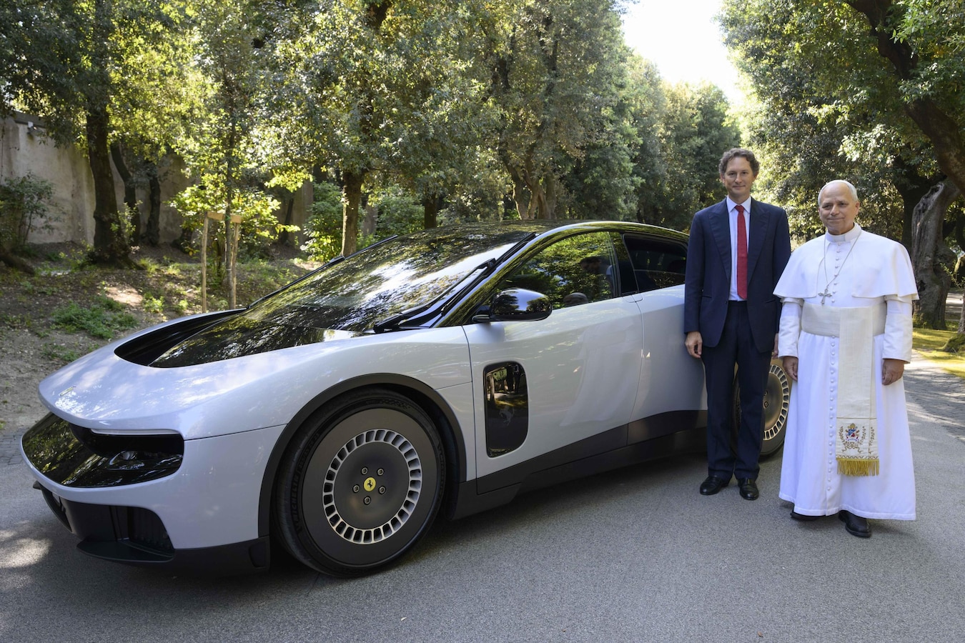 Oud-top­man van Ferrari woedend over nieuwste model: “Op z’n minst het ...
