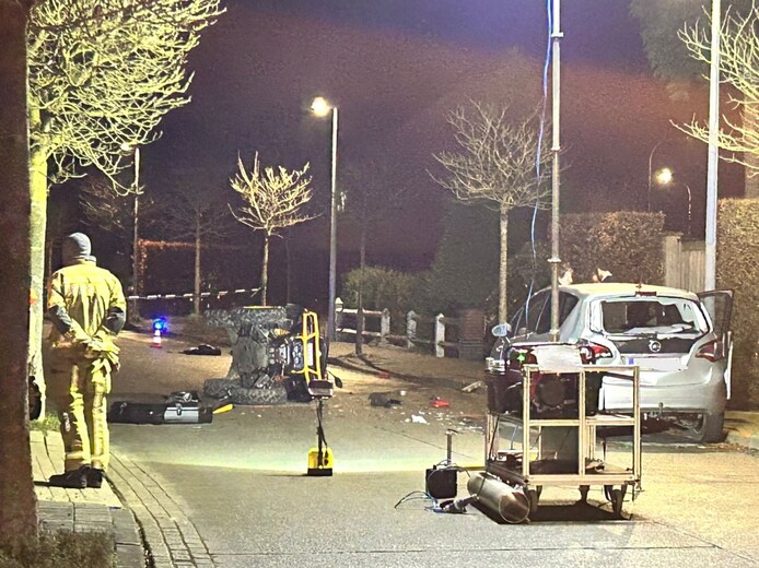 Twee minderjarigen op quad zwaargewond na ongeval met auto in Deerlijk | Deerlijk | hln.be