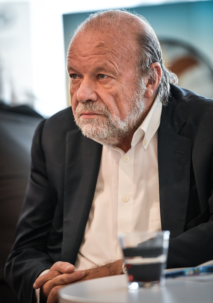 Afscheid van Hugo Camps. "Hij sloot elk gesprek en elk bericht af met ...