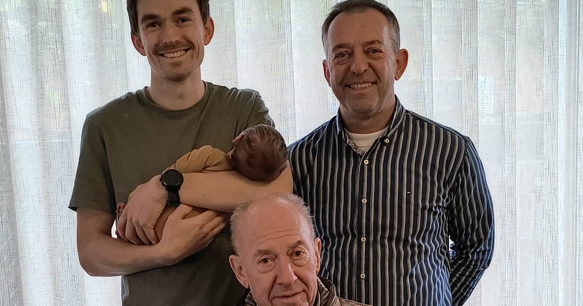 Arthur maakt viergeslacht compleet bij familie De Coninck | Deinze | HLN.be