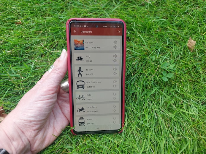 Vergeet de gevaarlijke ‘obusios’... Deze West-Vlaamse app vertaalt én ...
