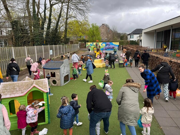 120 kindjes kwamen gratis Paaseitjes rapen | Glabbeek | hln.be