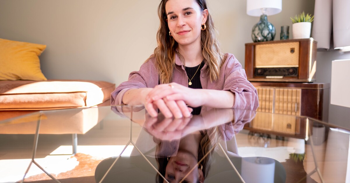 Puurse zangeres lanceert eerste zelfgeschreven lied en schittert op Pukema: “Regi Academy gaf ...