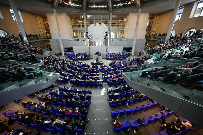 Historische ommezwaai: Duits parlement stemt voor versoepeling ...