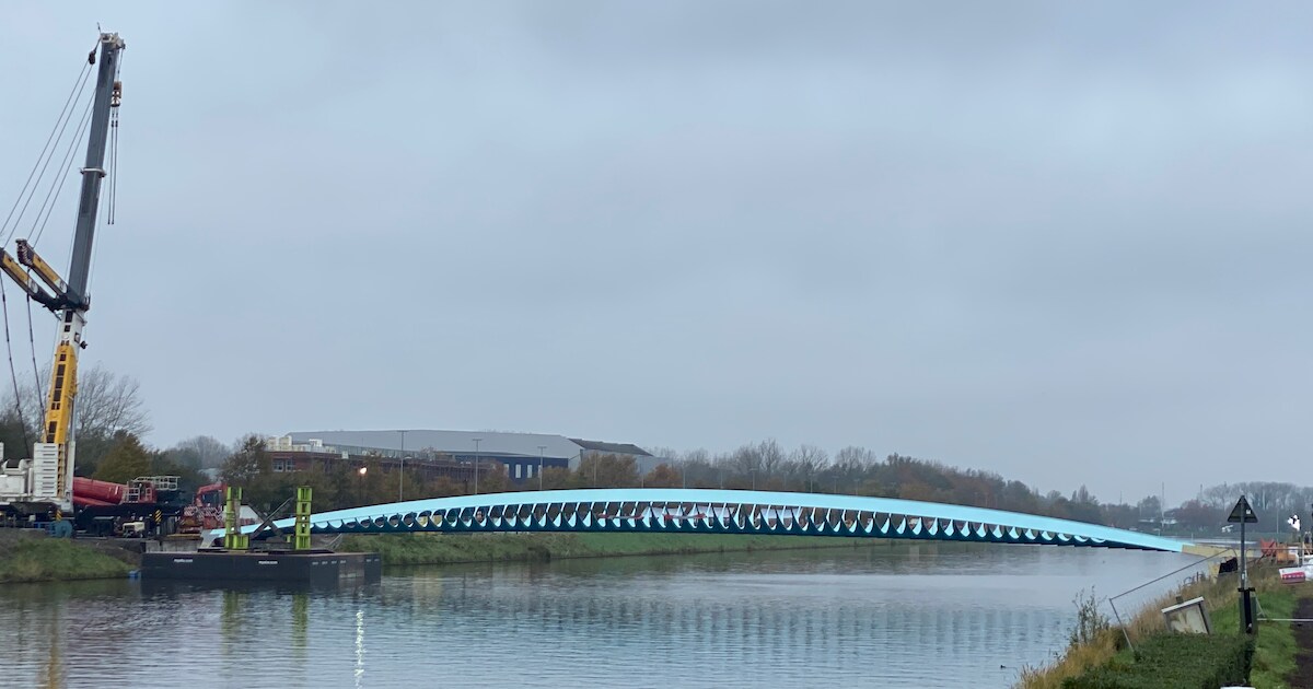 Gent is een brug rijker (maar ze mag pas in 2024 gebruikt worden ...