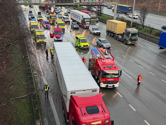 Nog één persoon in levensgevaar na ongeval met vrachtwagen op Antwerpse ...