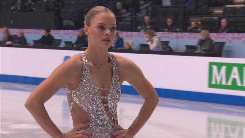 “Dit is echt... kut”: Loena Hendrickx gaat tegen de grond in korte kür ...