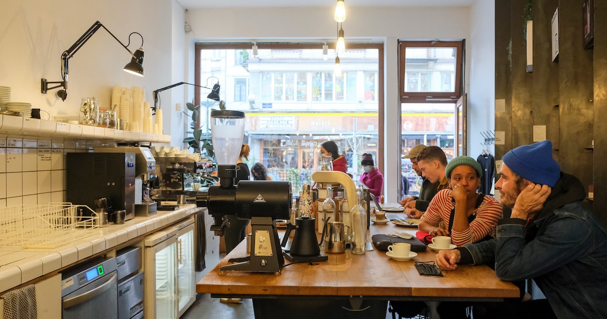 Twee Brusselse koffiebars in wereldtop 100: MOK Coffee en Bouche scoren ...