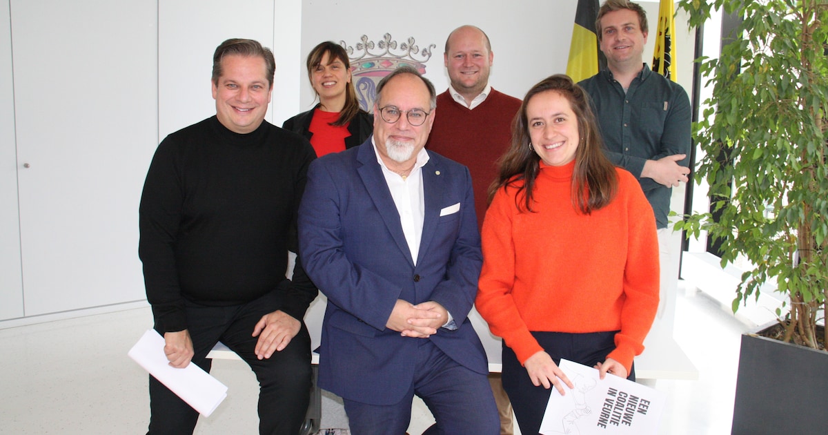 Burgemeester Peter Roose is omringd door vijf nieuwe schepenen: “Ik ...