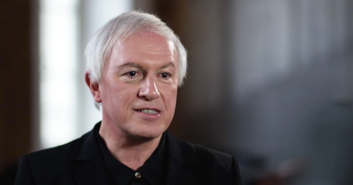 Bo krijgt steun vanuit gezin: "Papa je ziet er beter uit als vrouw, ga ...