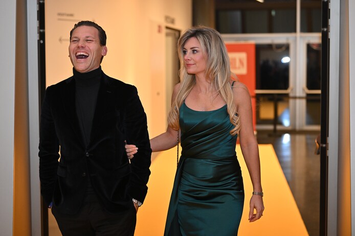 IN BEELD. Wesley Sonck en Virginie, Erik Van Looy en nog vele anderen ...