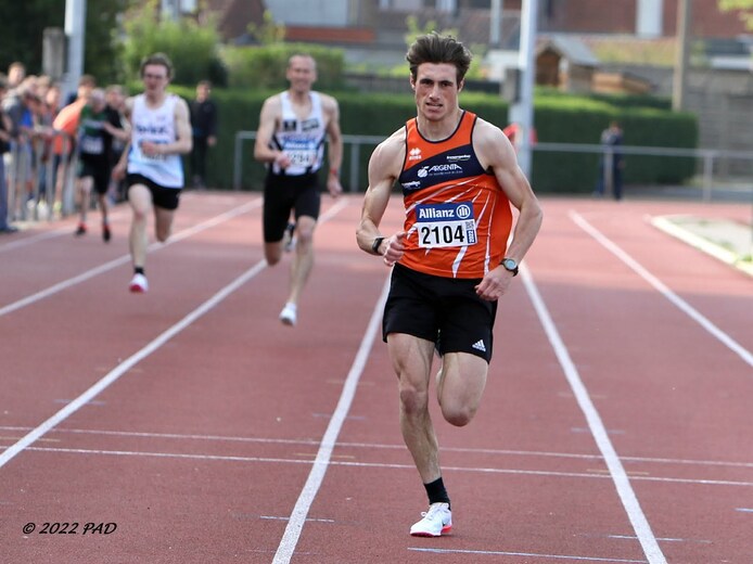 Mattis Tanghe pakt eerste nationale titel op de 800m: “Dit geeft me een ...