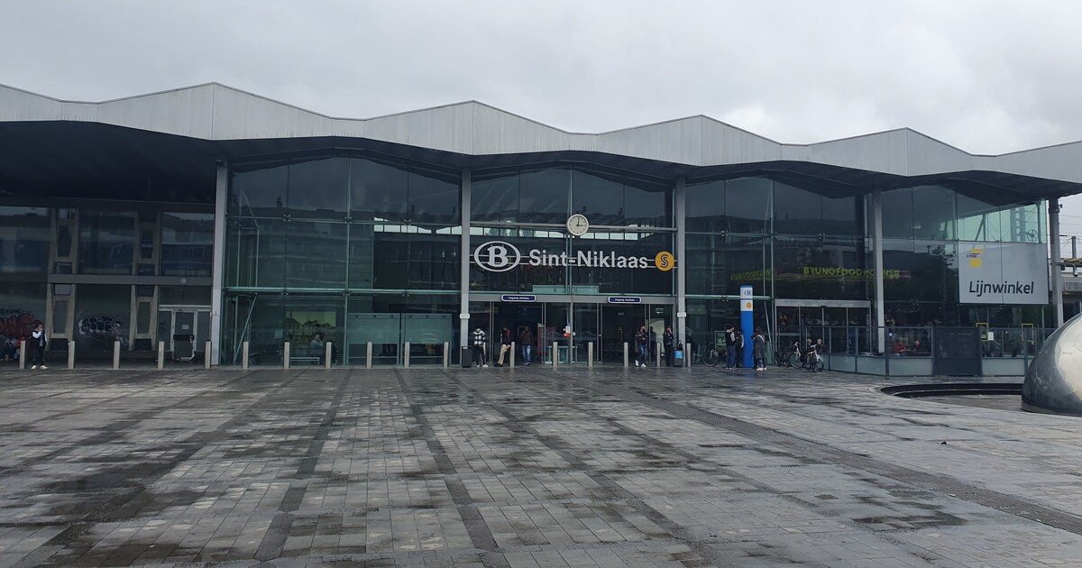 Man (46) gereanimeerd in station van Sint-Niklaas: vermoeden van ...