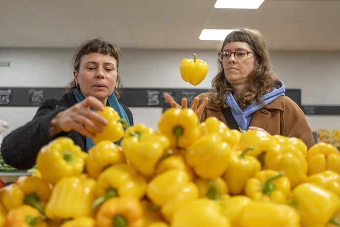Keppeltjes, petjes en sluiers, in de winkel van Mohammed komt iederéén ...