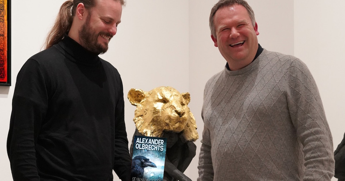 Alexander Olbrechts brengt niet één, maar meteen twee nieuwe boeken uit ...