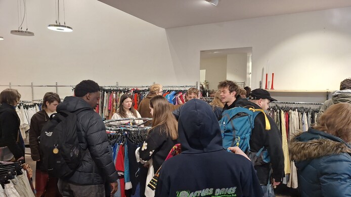 Alles aan één euro? Think Twice-actie blijft volle winkels trekken ...