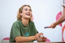 Pommelien Thijs viert succes van album ‘Gedoe!’ met signeersessie in ...